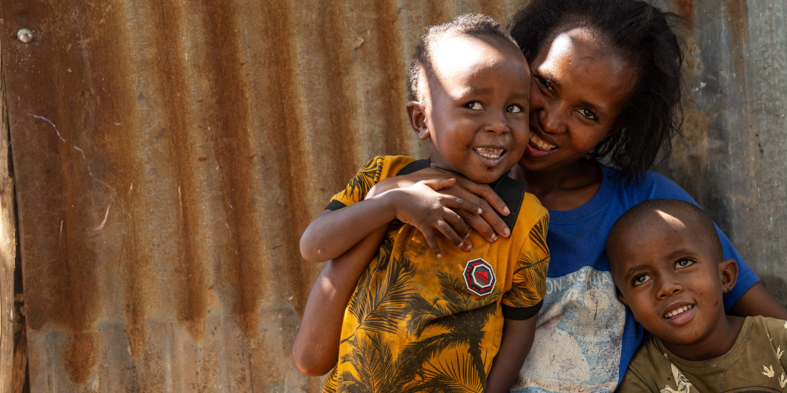 The women turning waste into wages on Kenya’s dumpsites | VSO IE